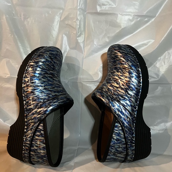 Dansko | Shoes | Woman Dansko Size 38 Brand New Shoes Never Been Worn ...